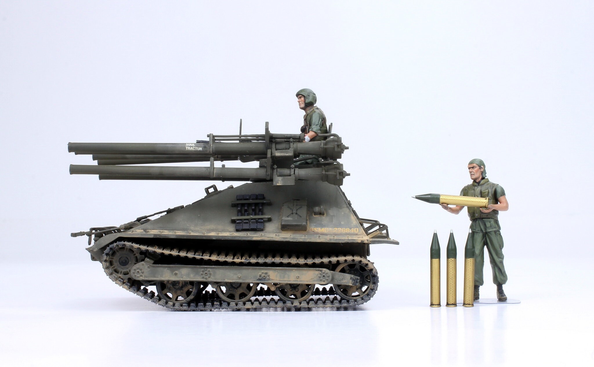 Pro Built USMC M-50A1 Ontos /w 02 Crews Vietnam War 1:35 built and ...