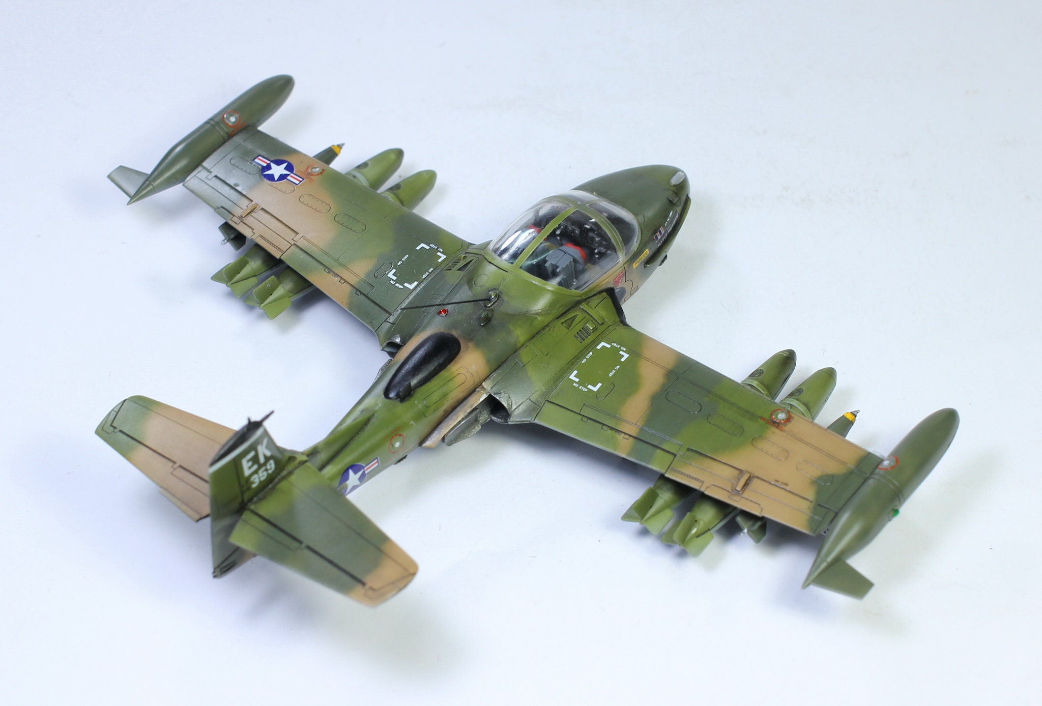 USAF A-37B Dragonfly Vietnam War 1:72 Pro Built Model built and Painted ...
