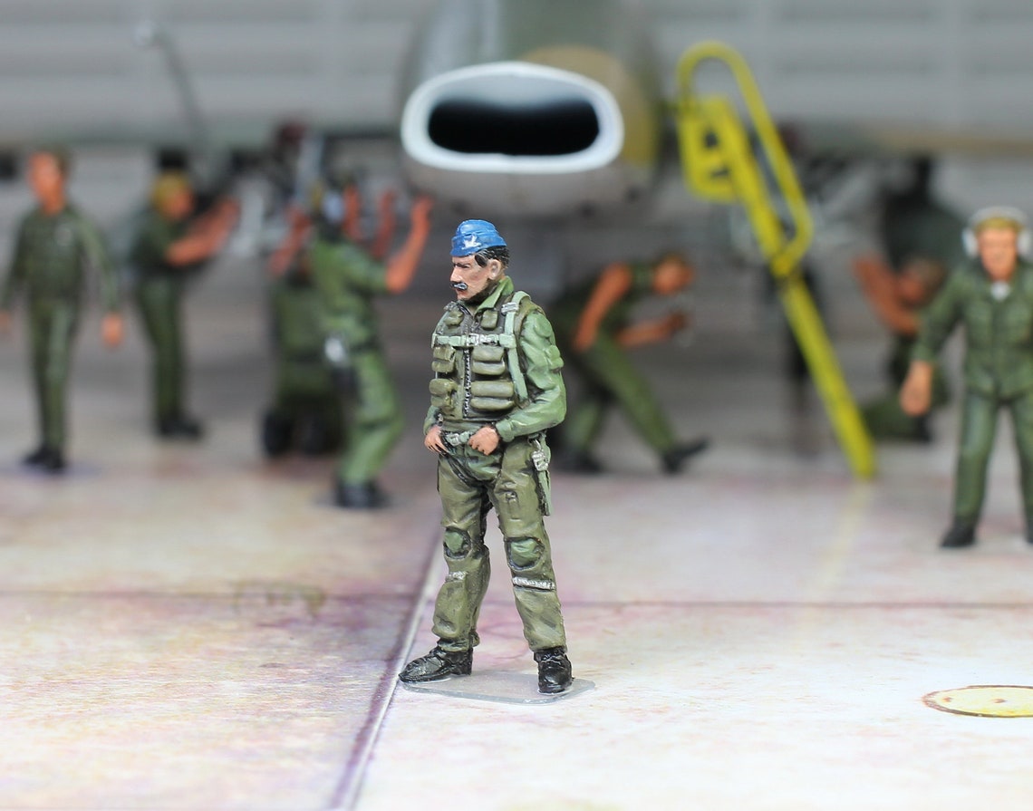 Painted Figure USAF Pilot 1:48 built and Painted by - Etsy