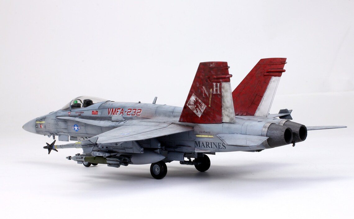 USMC F/A-18A VMFA-232 "red Devils" 1:72 (built and Painted by ...