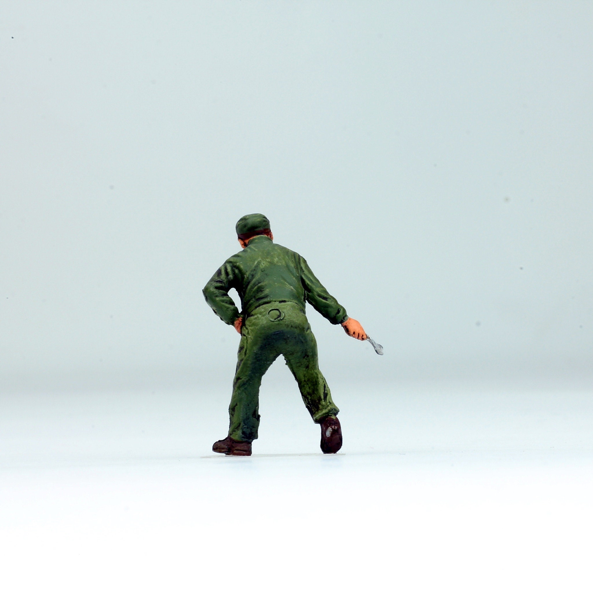 Painted Figure USAAF Ground Crew WWII (set 1) 1:48 (built and Painted ...