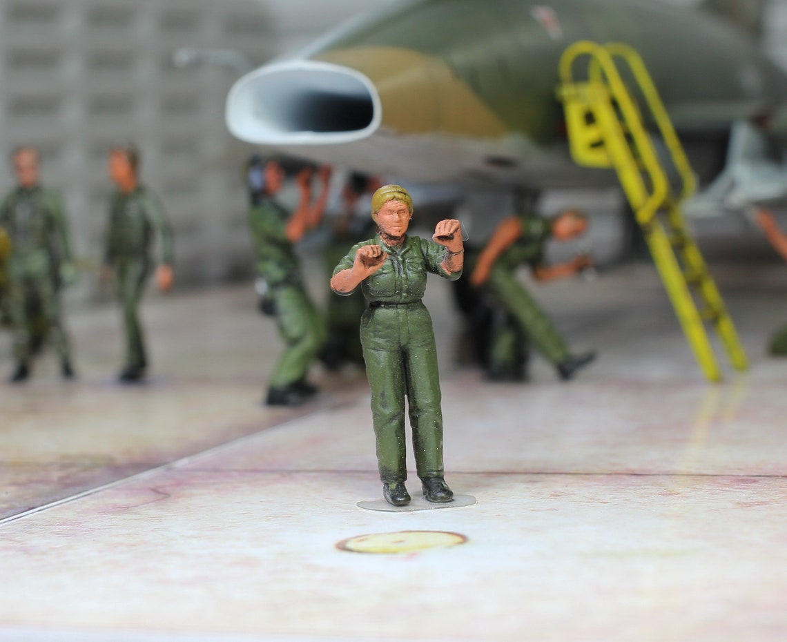 Painted Figure USAF Ground Crew 1:48 built and Painted by - Etsy