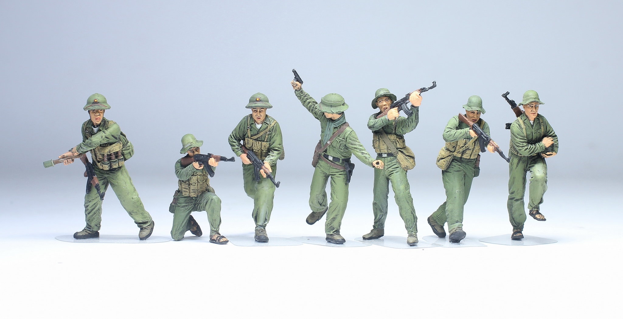 Painted Figure NVA Infantry (7 Figures) in Battle, Vietnam War 1:35 ...