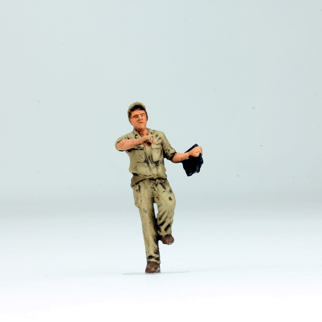 Painted Figure USAAF Ground Crew WWII (set 4) 1:48 (built and Painted ...