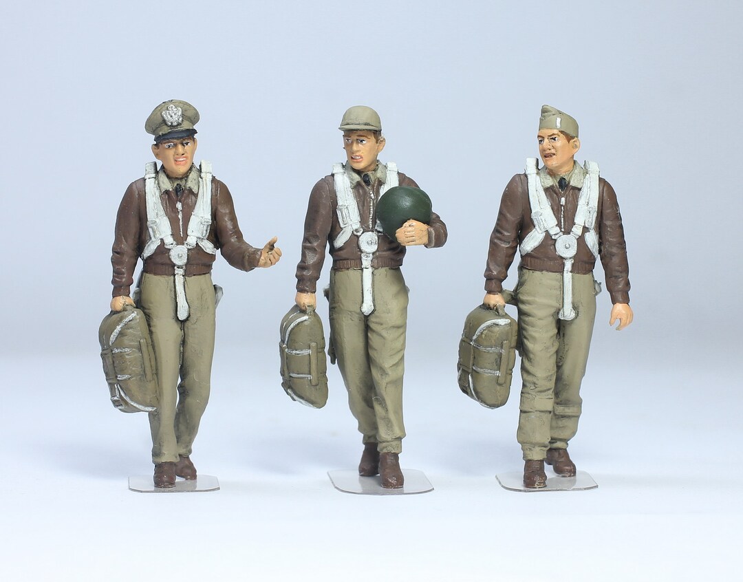 Painted Figures USAAF Bomber Pilots & Crew WWII 1:32 Scale (built and ...