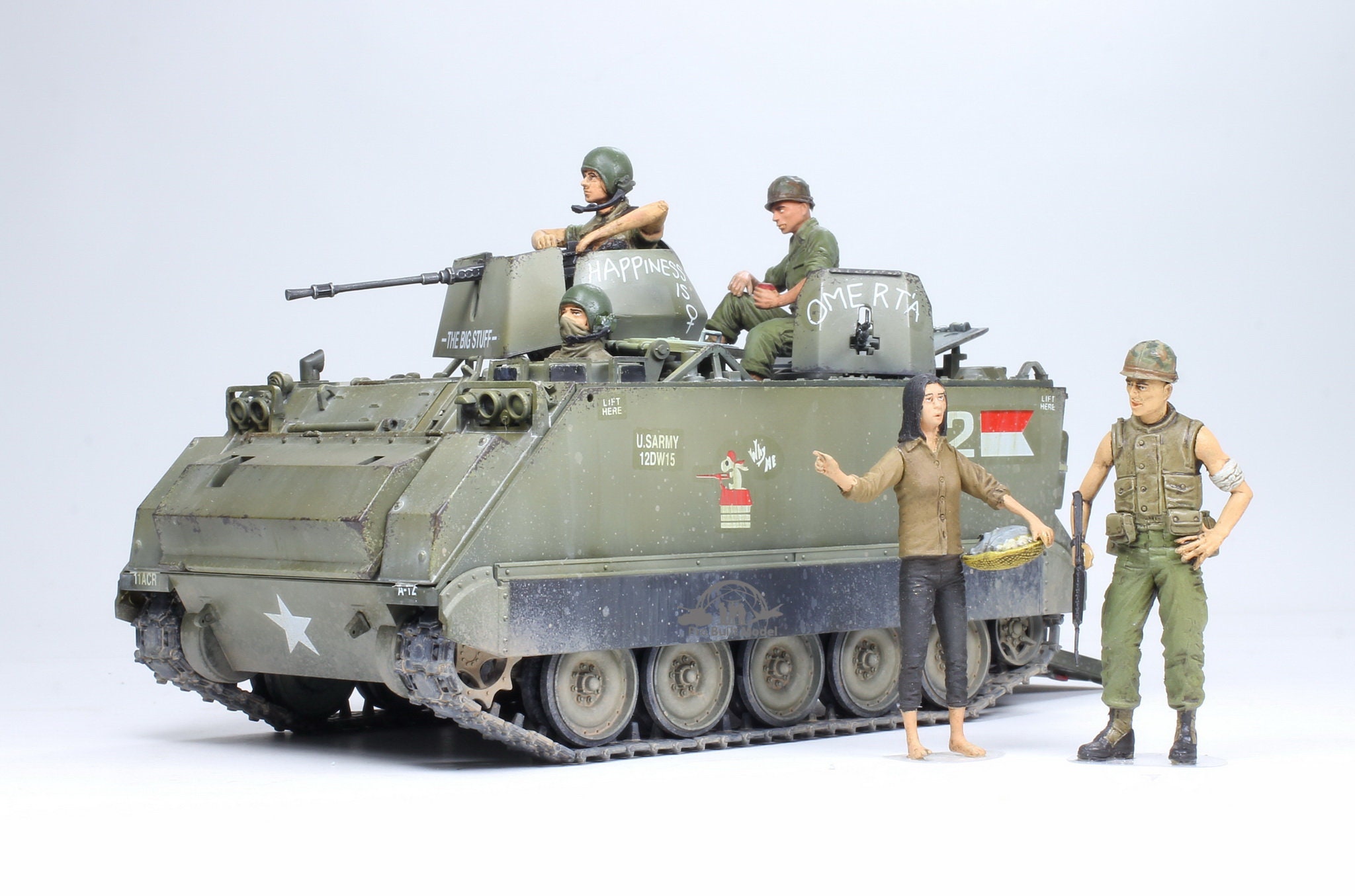 US M113A1 APC /w 04 Crews & 01 Civilian Girl full Interior Details ...
