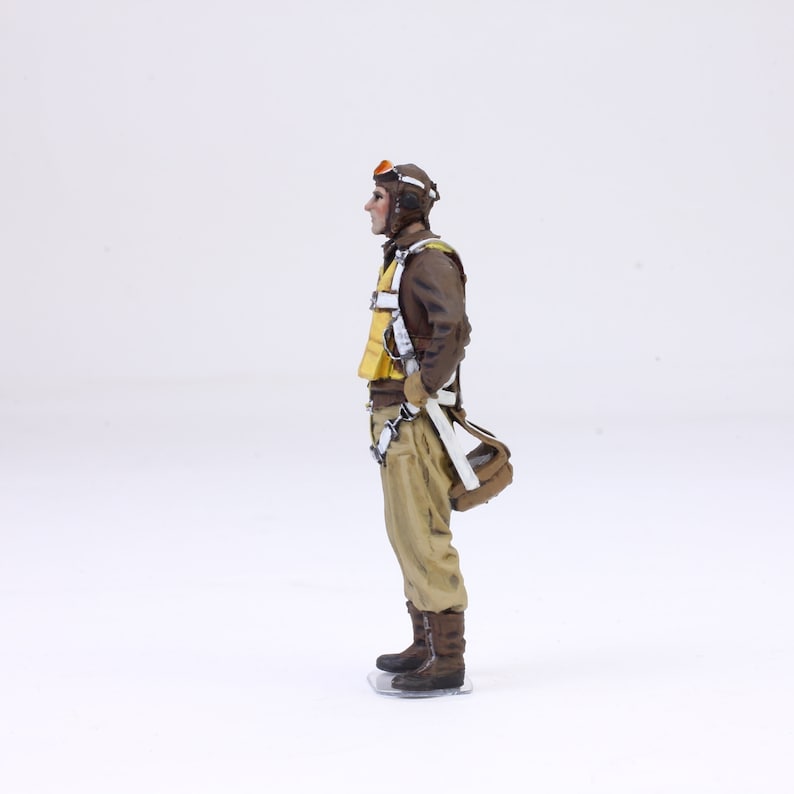 Painted Figure USAAF Pilot WWII 1:32 Scale (built and Painted by ...