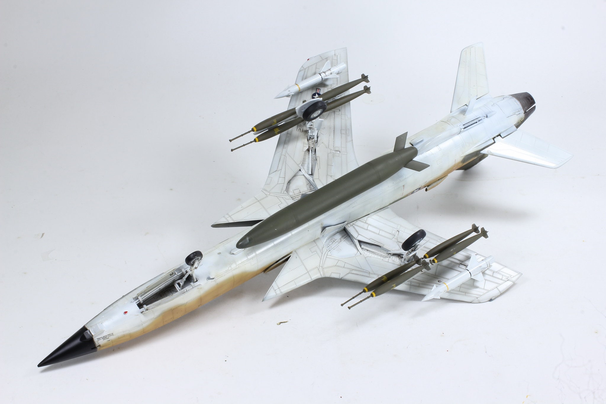 Probuilt Model USAF F-105D Thunderchief Vietnam War 1:48 built and ...