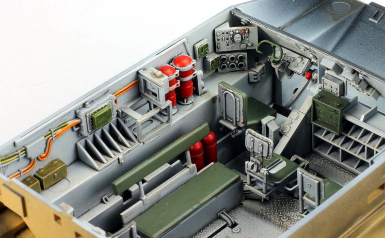 Probuilt Model 1:35 IDF Israel Heavy APC Achzarit Late (detail Interior ...