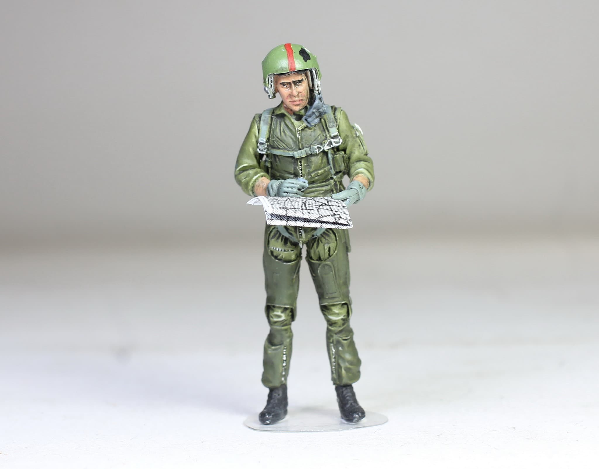 Painted Figure Modern USAF Fighter Pilot for F14 F18 A10 F22 F35 F16 1: ...
