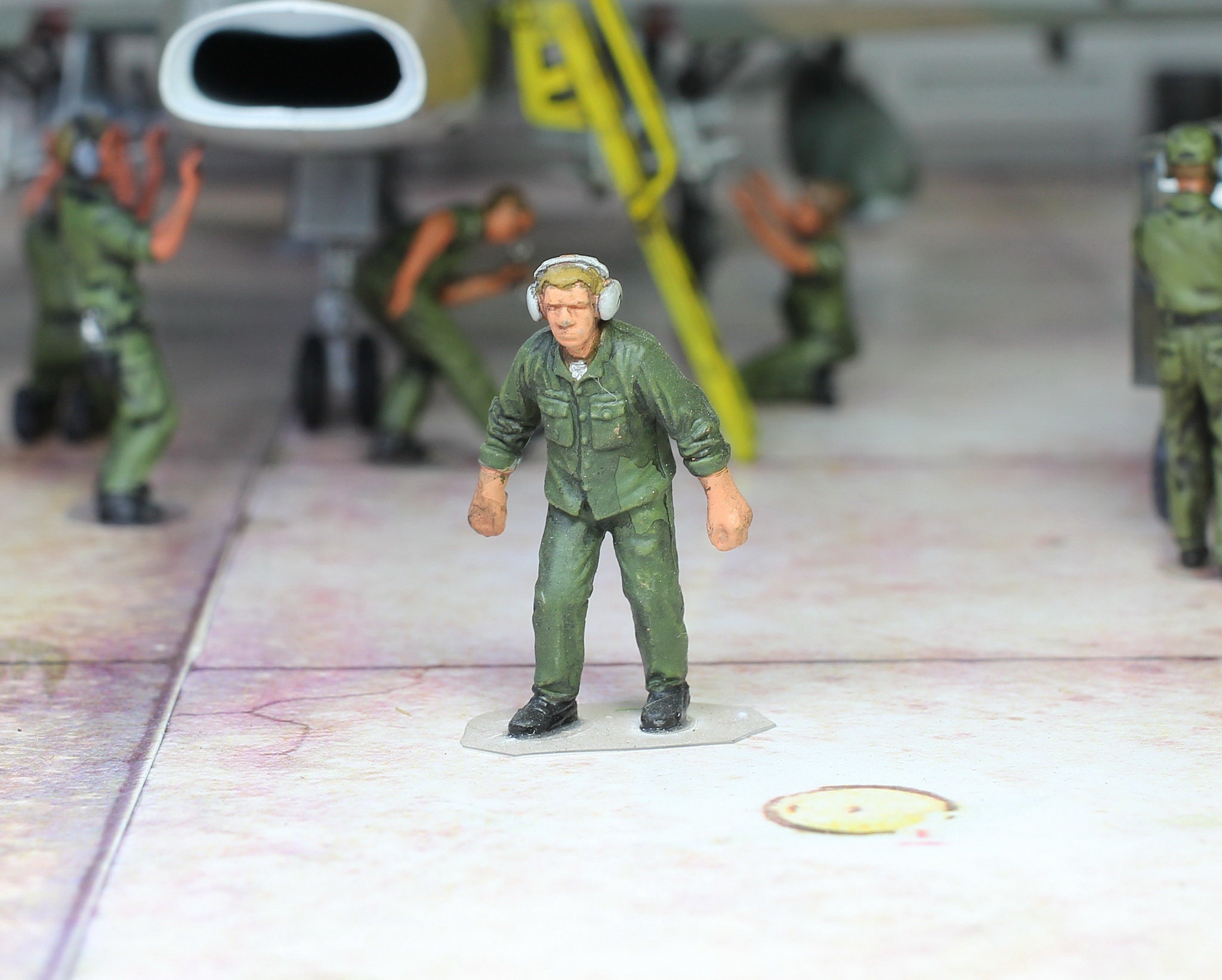 Painted Figure USAF Ground Crew 1:48 (built and Painted by Professional ...