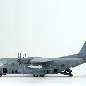 AC-130H Spectre Model: 1/72 Scale, Probuilt USAF Aircraft - Etsy