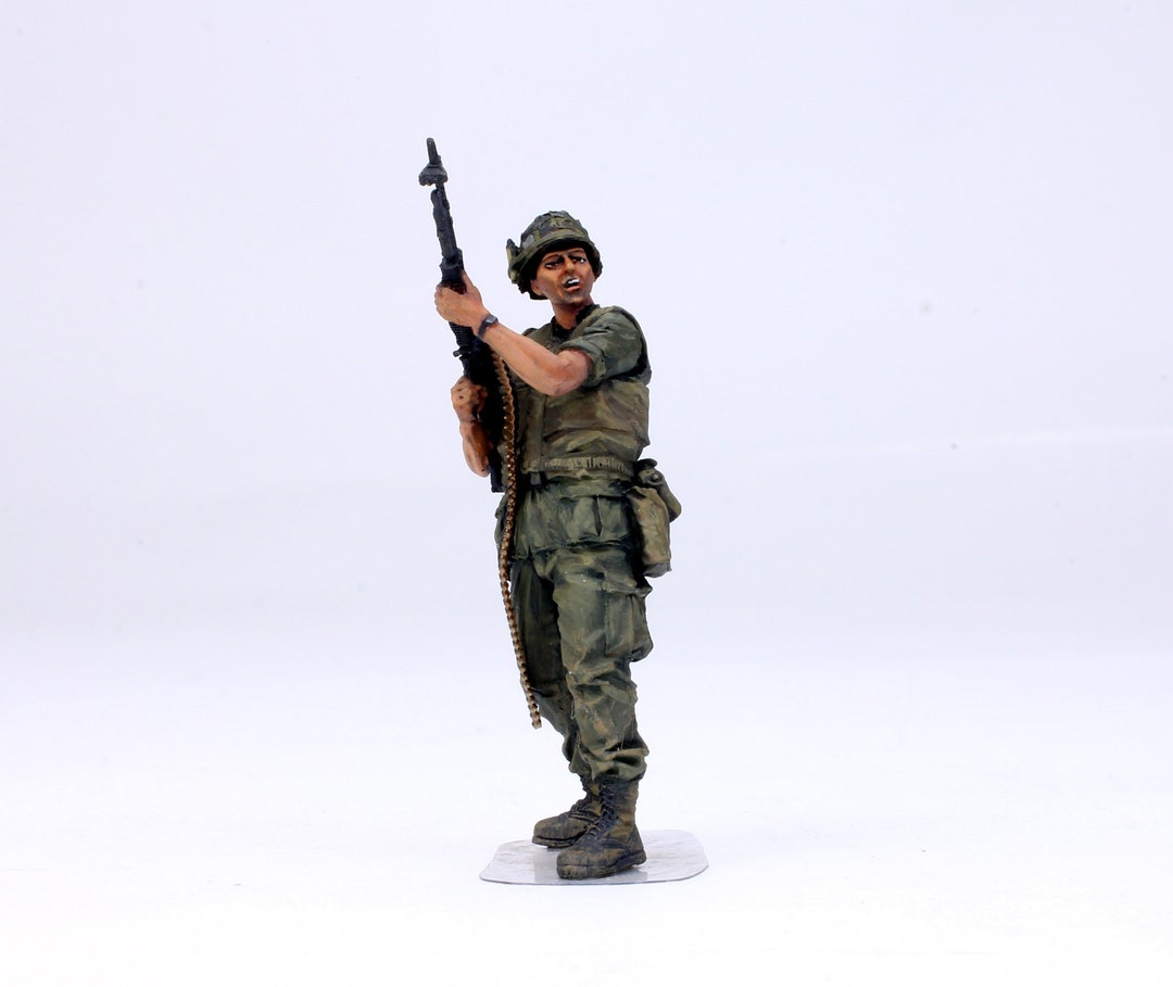 Painted Figure USMC Machine Gun Soldier in Vietnam War 1:35 Scale ...