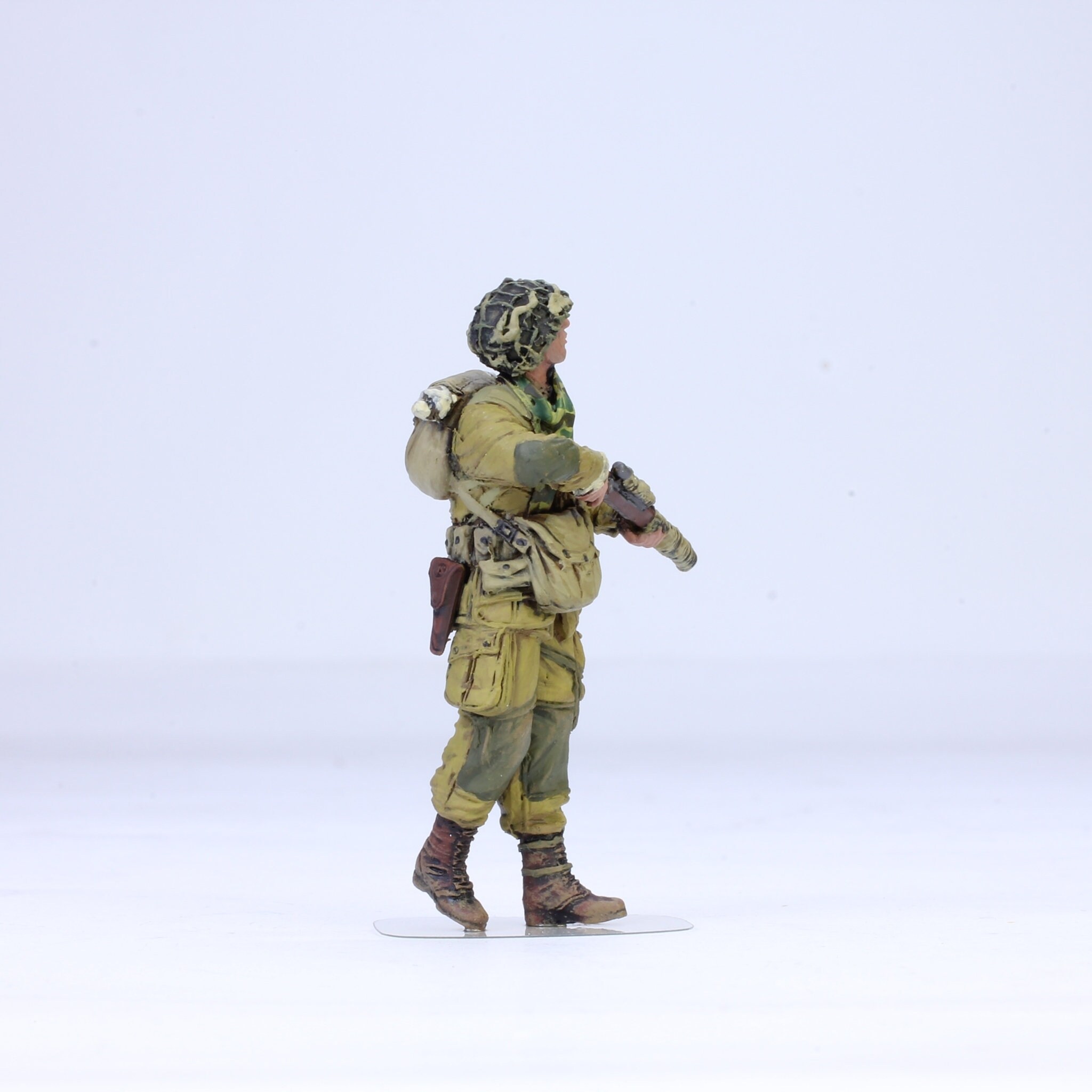Painted Figure US Paratrooper 101nd Airborne Division 1:35 Scale built ...