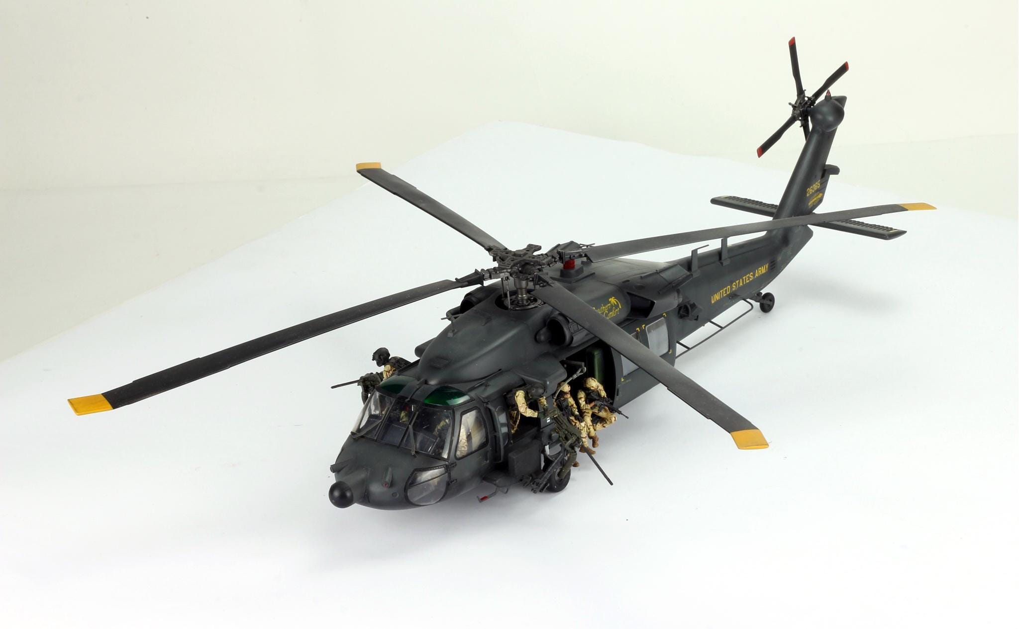 Handmade 1:35 MH-60L Black Hawk Model With Crew - Etsy