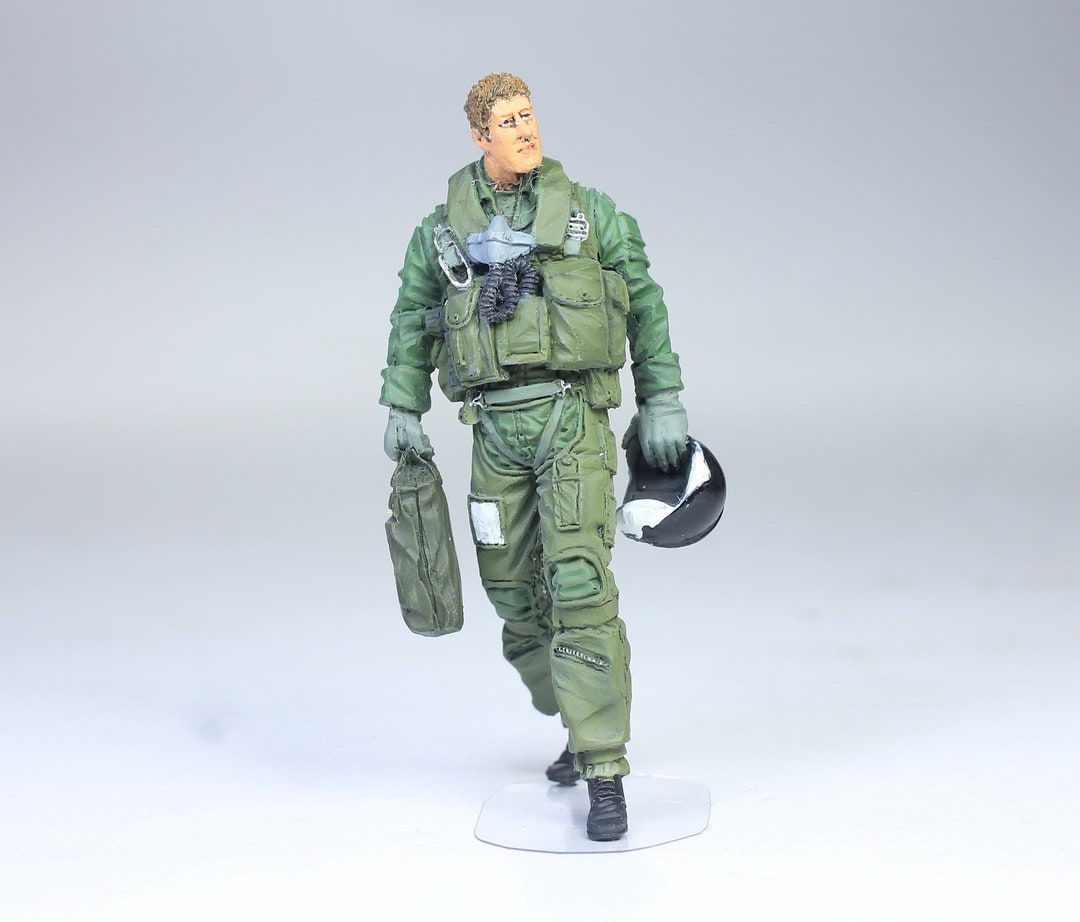 Painted Figure Modern USAF Fighter Pilot for F14 F18 A10 F22 F35 F16 1: ...