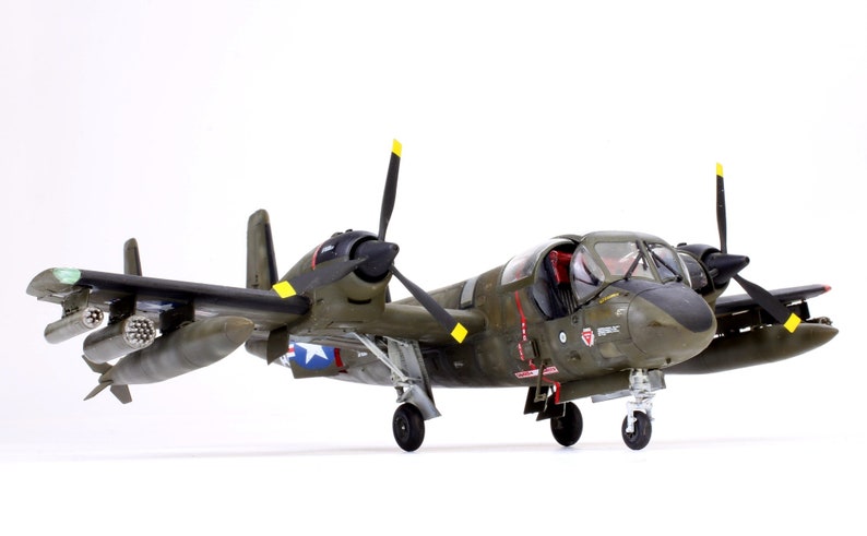 Handmade US Army OV-1C Mohawk Model: Vietnam War Plane (1/48) - Etsy