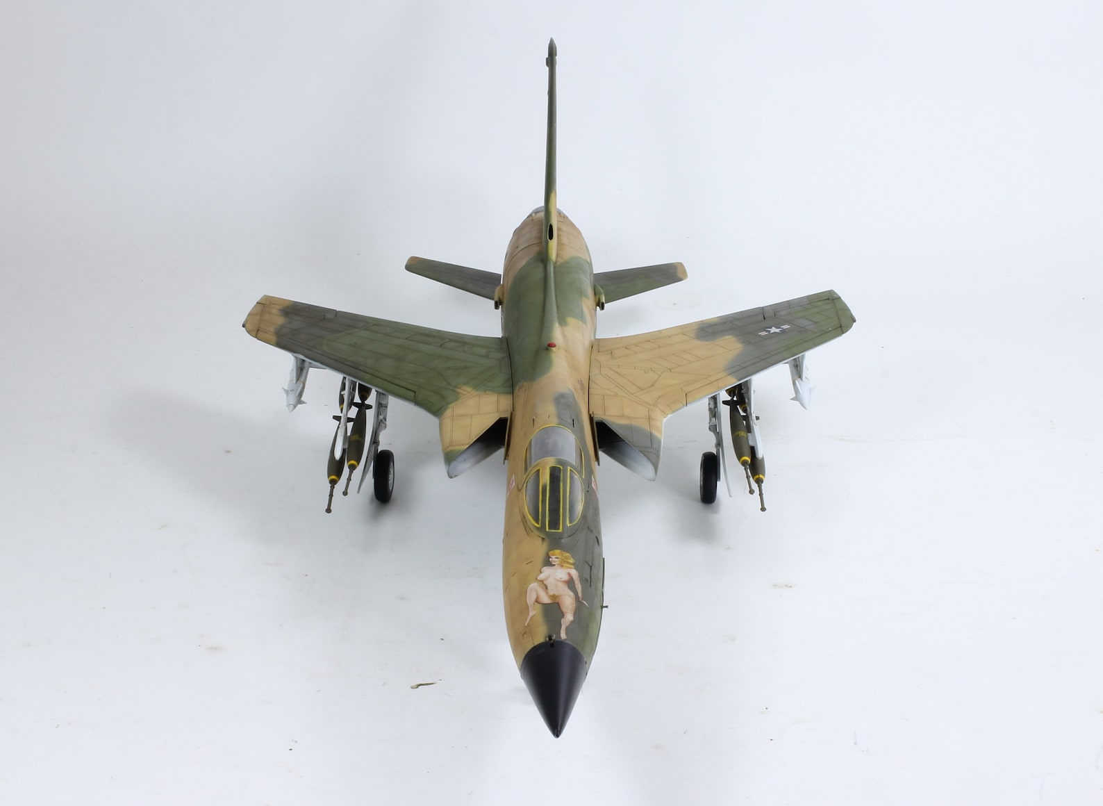 Probuilt Model USAF F-105D Thunderchief Vietnam War 1:48 built and ...