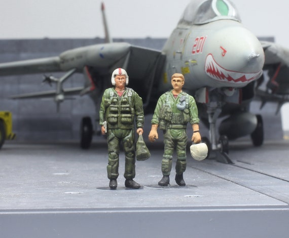 Painted Figures Modern US Navy Pilots 02 Figures 1:72 built - Etsy