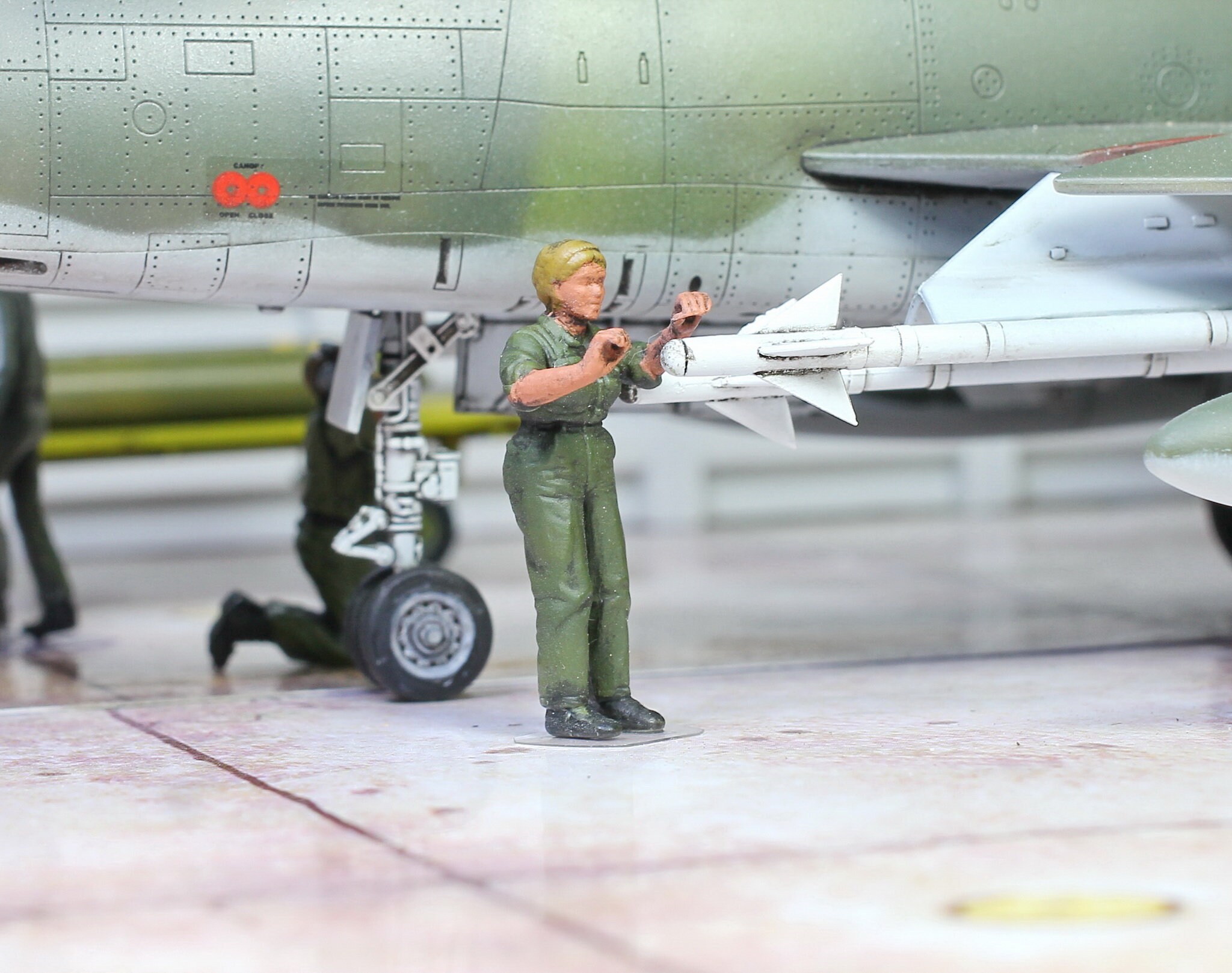 Painted Figure USAF Ground Crew 1:48 built and Painted by - Etsy