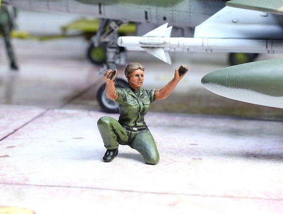 Painted Figure USAF Ground Crew 1:48 built and Painted by - Etsy