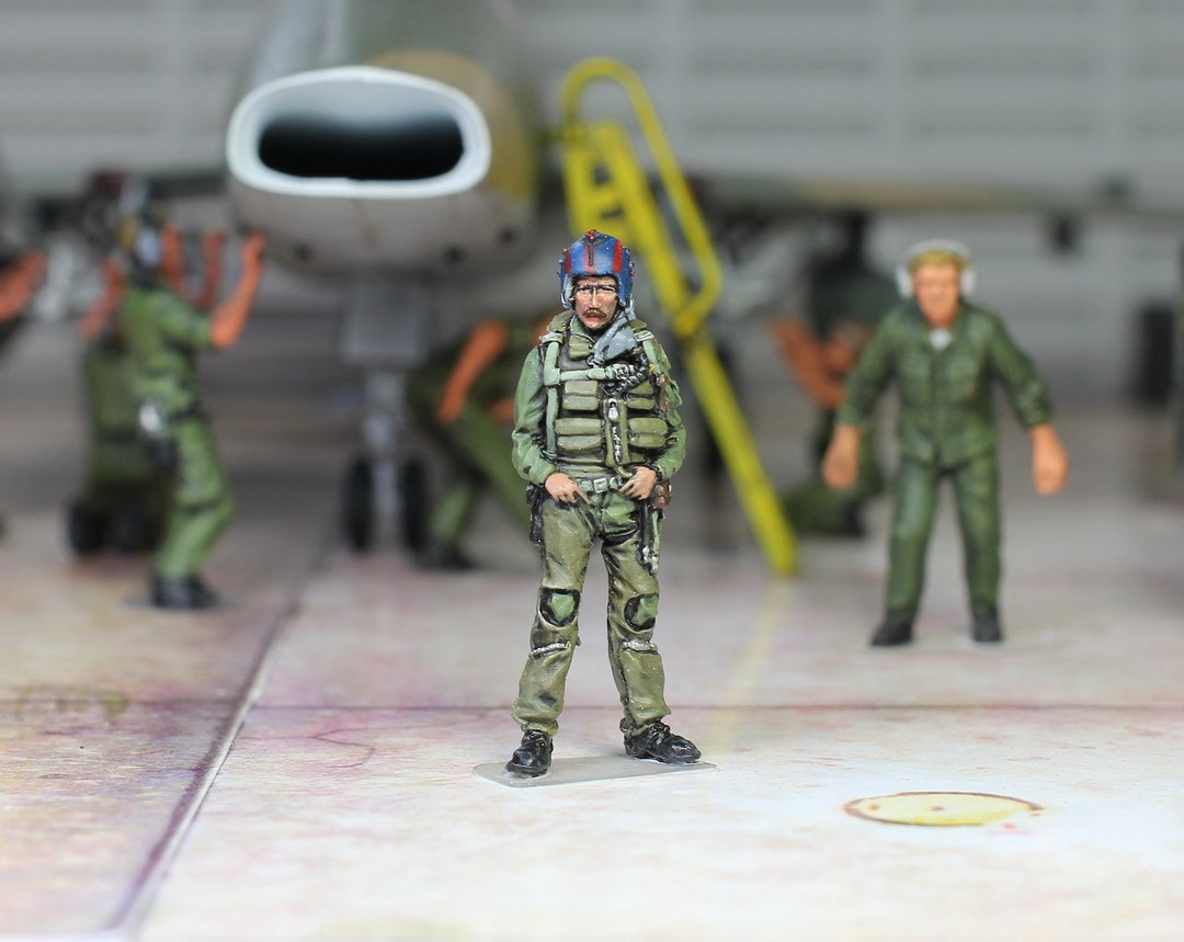 Painted Figure USAF Pilot 1:48 (built and Painted by Professional ...