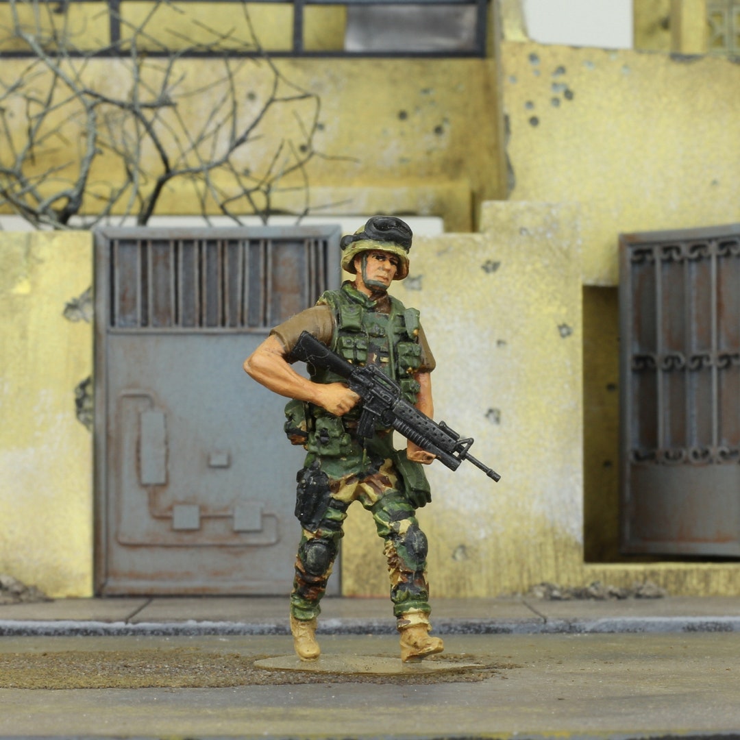 Pro-painted Figure US USMC Soldier in Battle (set 6, Base is Not ...