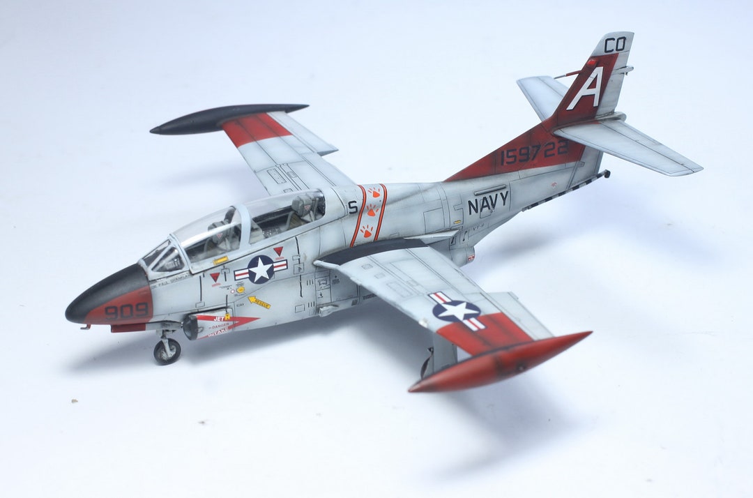 US Navy T-2C Buckeye 1:72 Pro Built Model (built and Painted by ...