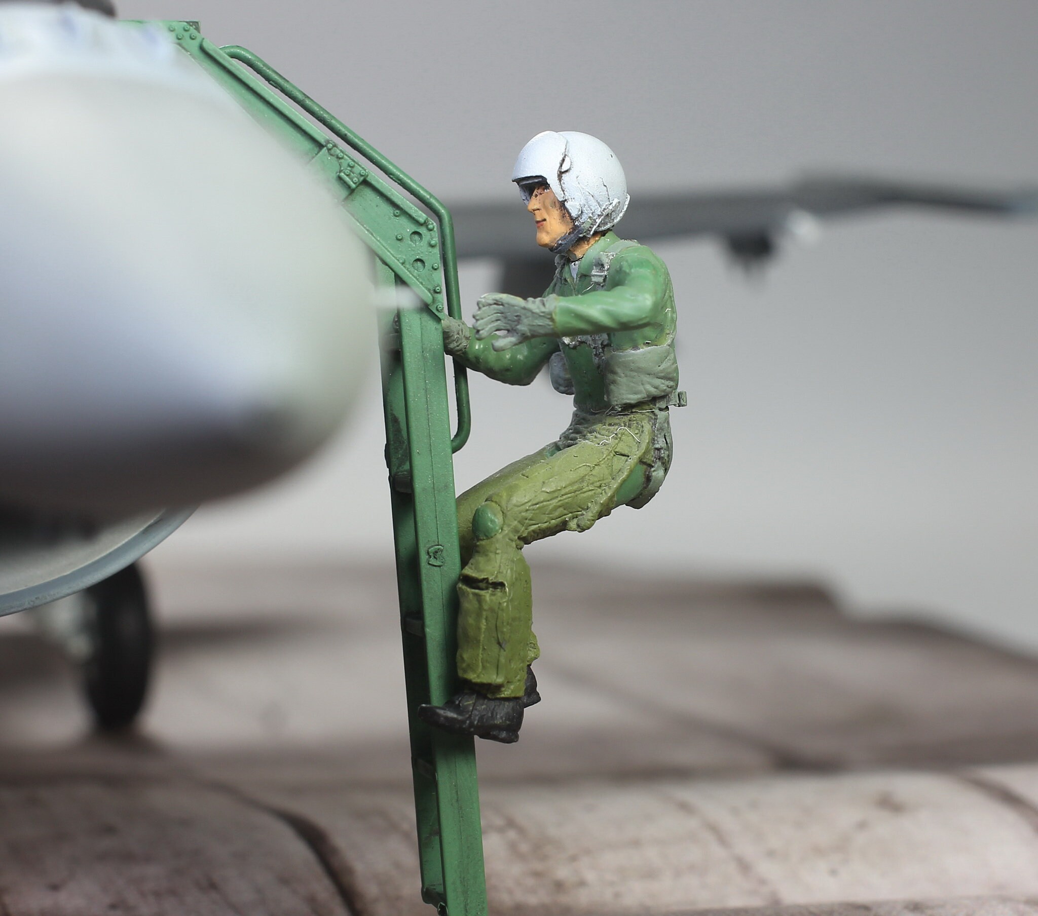 Painted Figure Modern USAF Fighter Pilot Boarding for F14 F18 A10 F22 ...