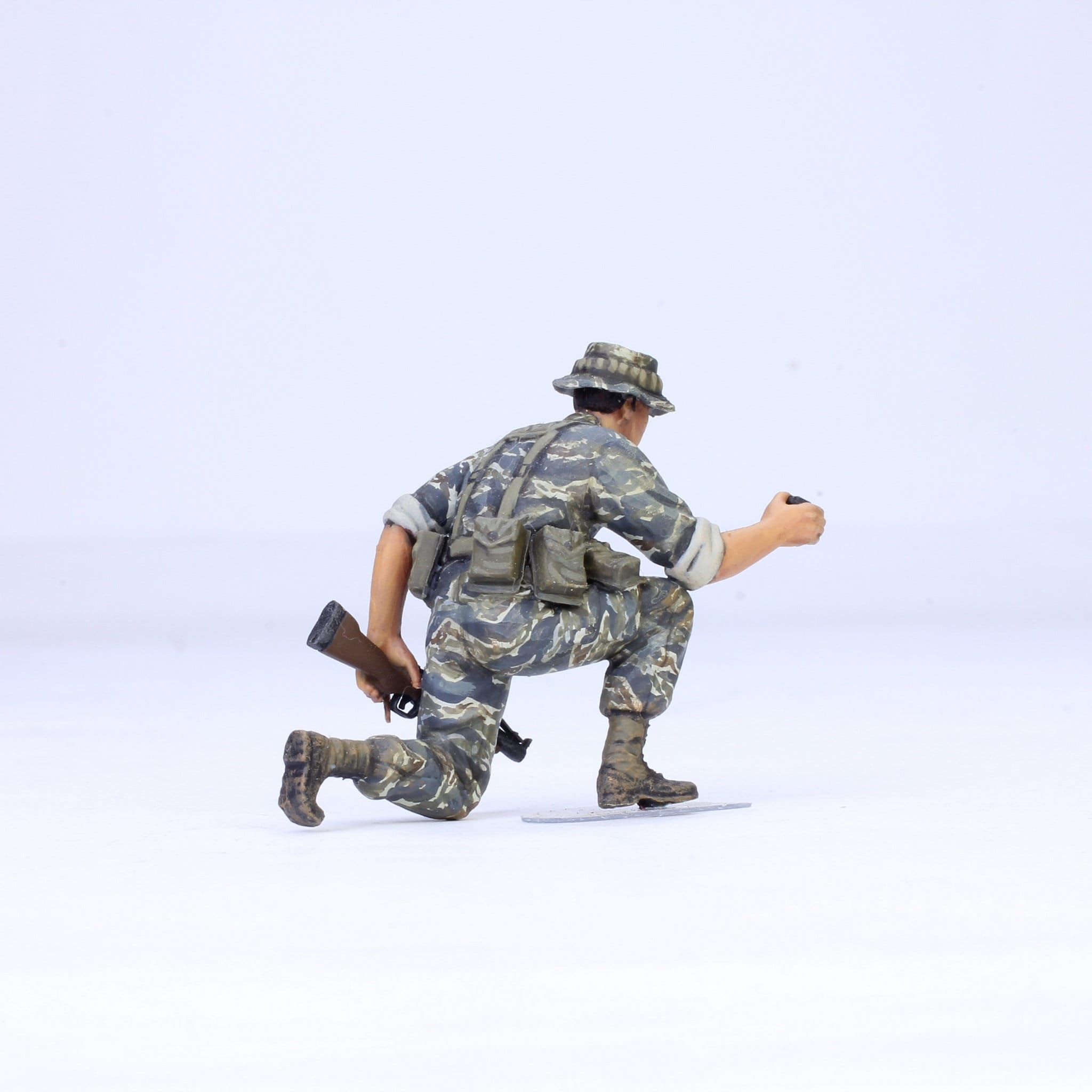 Pro-painted US Army Special Force Fighting in Vietnam War, 1:35 Scale ...