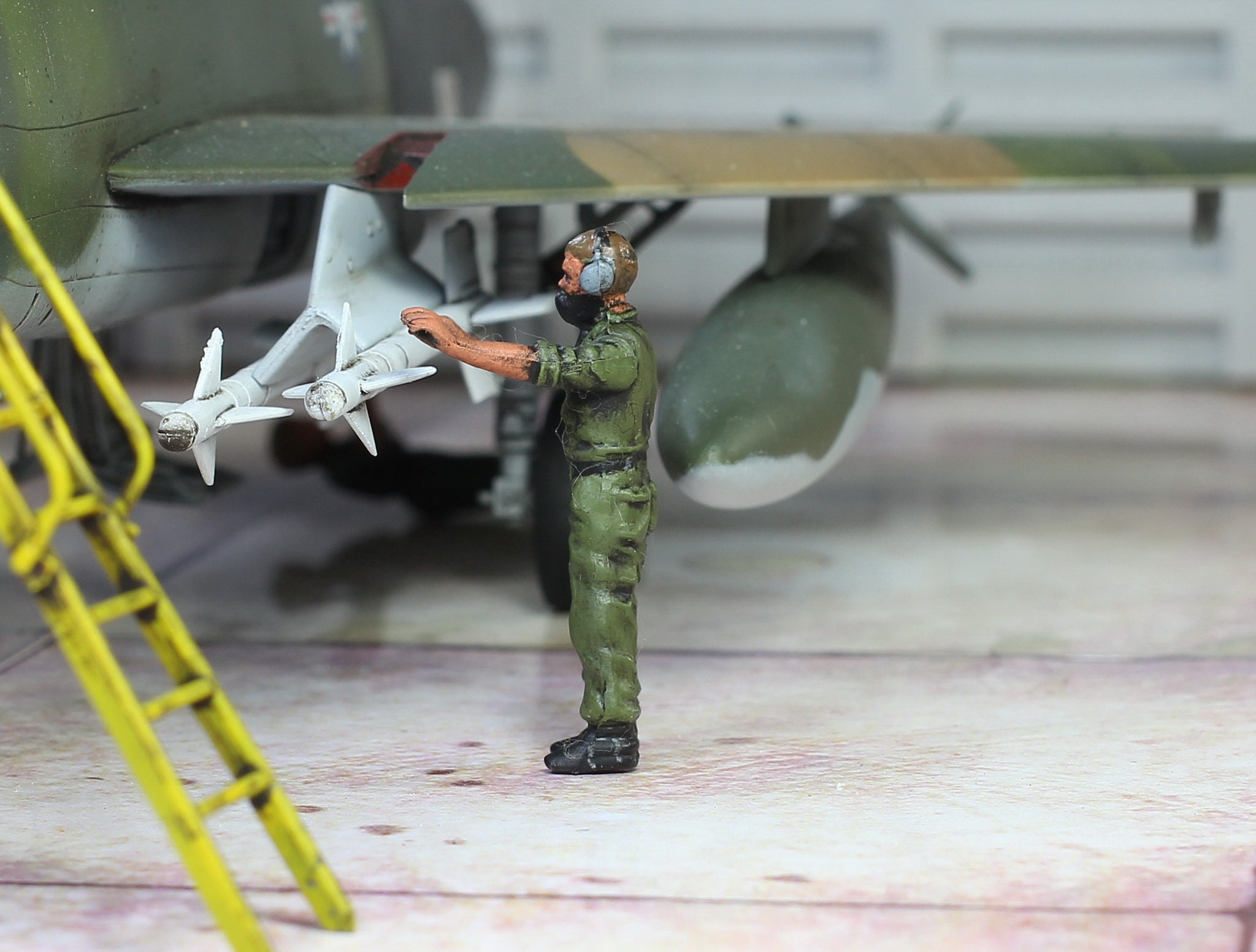 Painted Figure USAF Ground Crew 1:48 built and Painted by - Etsy