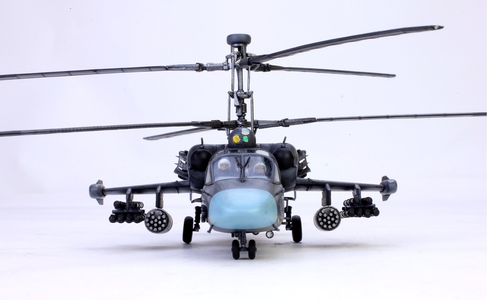 Kamov Alligator Ka-52 Russian Attack Gunship Helicopter 1:72 Pro Built ...