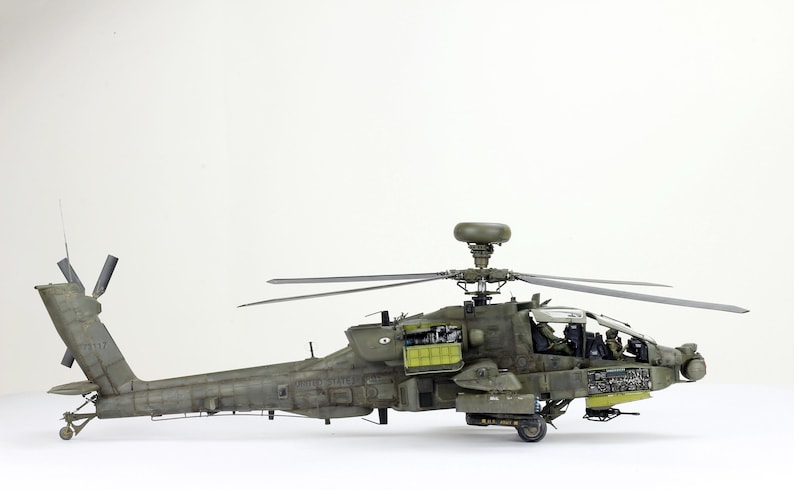 Probuilt 1:35 AH-64D Apache Longbow Helicopter /w 2 Pilots - Etsy