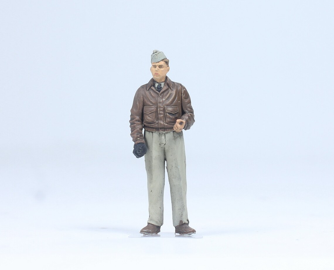 Painted Figure USAAF Pilot WWII 1:48 (built and Painted by Professional ...
