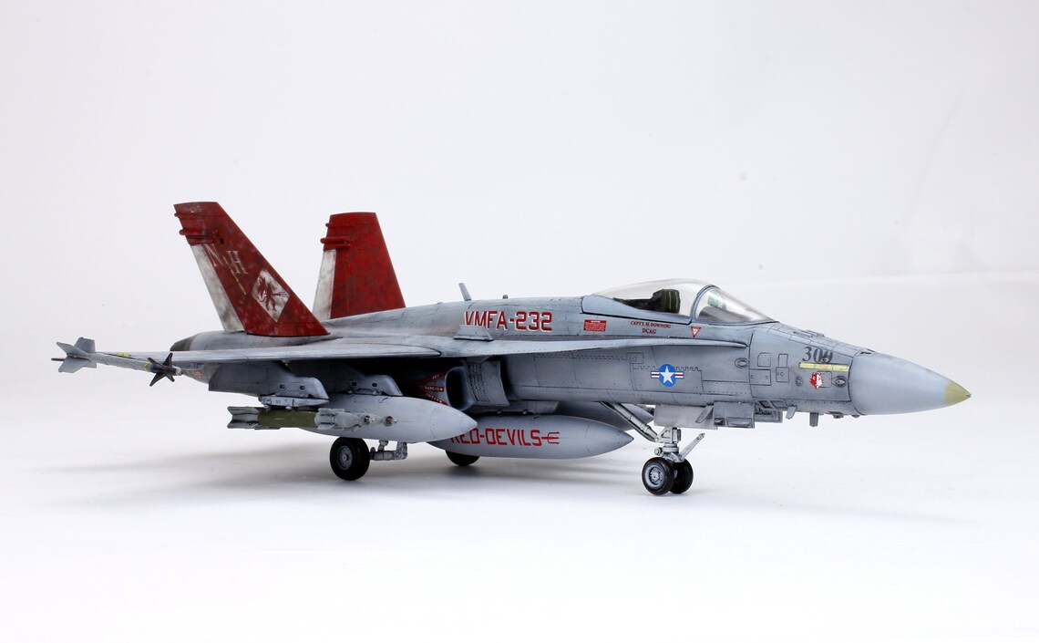 USMC F/A-18A VMFA-232 "red Devils" 1:72 (built and Painted by ...