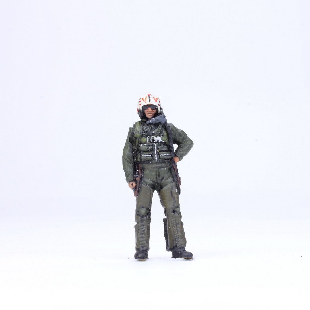 Painted Figure USAF Fighter Pilot Vietnam War 1:32 Scale (built and ...