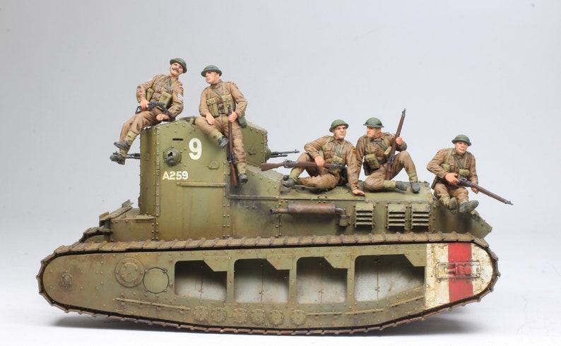 Painted Figures British Tank Riders 05 Figures WWII 1:35 Scale built ...