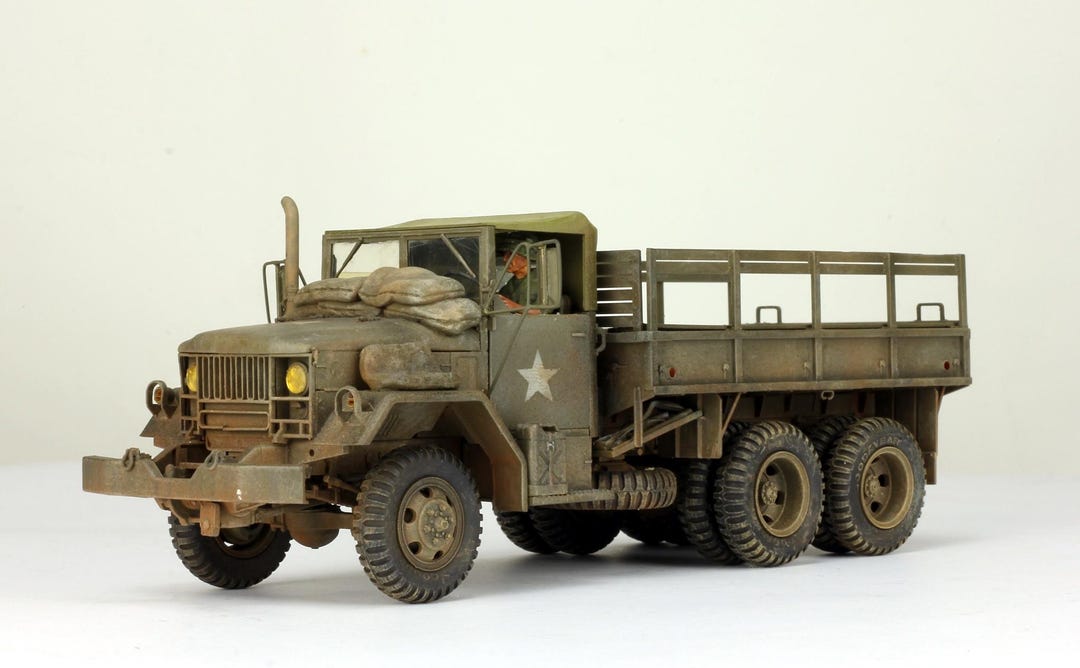 Probuilt 1:35 US Army M35A2 Cargo Truck Model /w Driver , Vietnam War ...