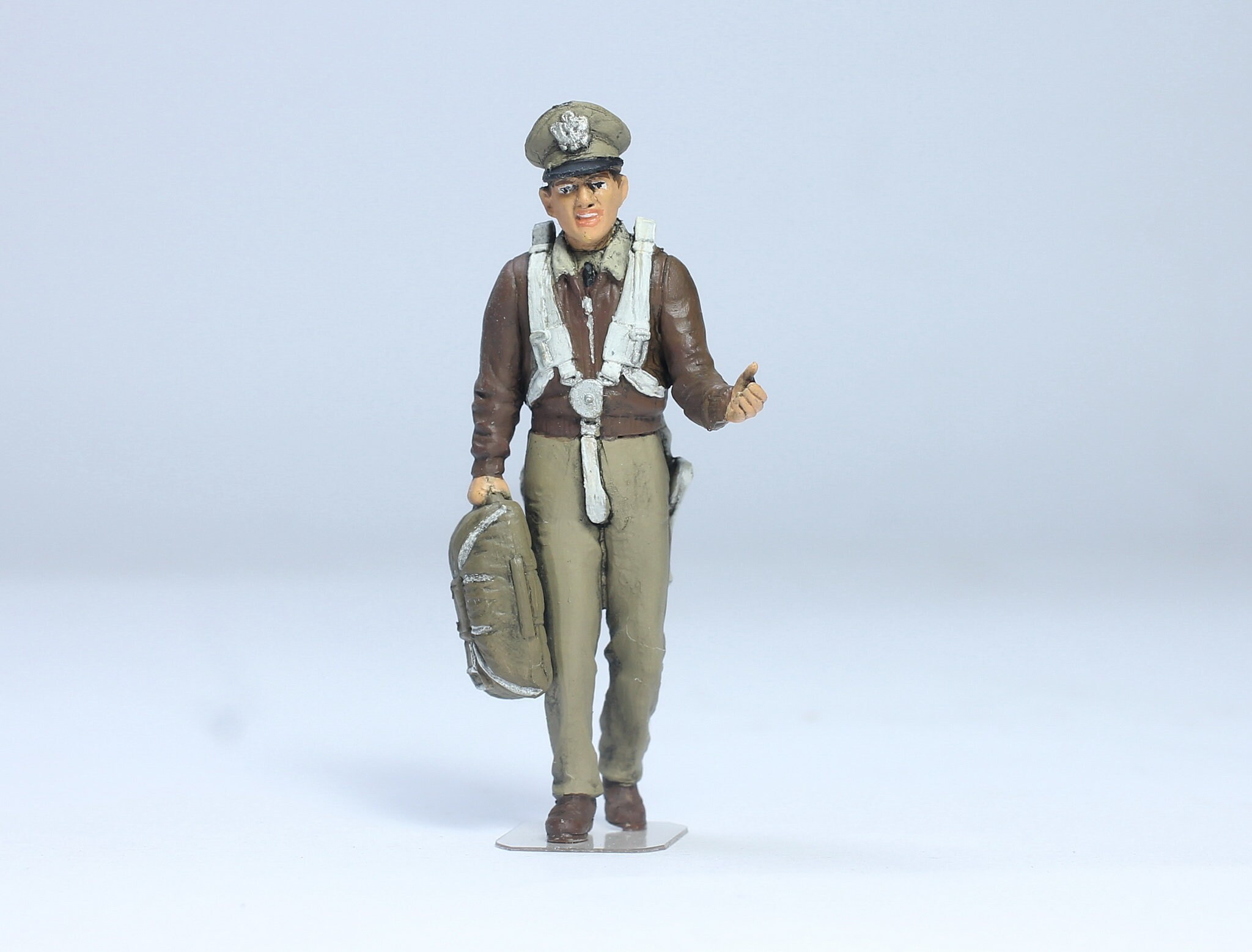 Painted Figures USAAF Bomber Pilots & Crew WWII 1:32 Scale built and ...