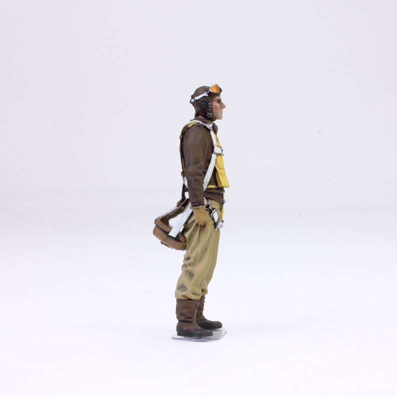 Painted Figure USAAF Pilot WWII 1:32 Scale (built and Painted by ...