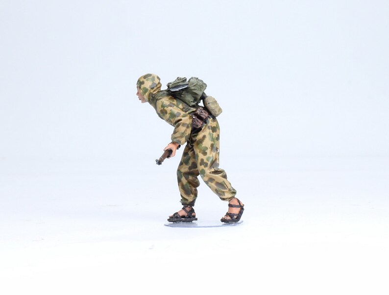 Painted Figure NVA Sniper Soldier in Battle, Vietnam War 1:35 Scale ...