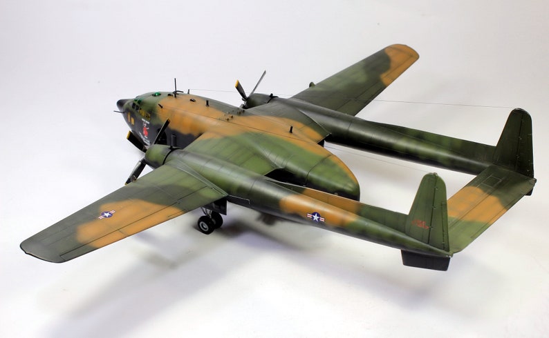 Probuilt Model USAF AC-119K Stinger Gunship in Vietnam War 1:72 built ...