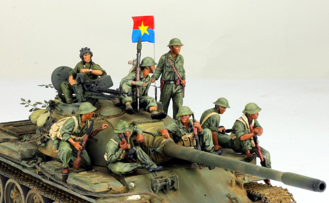 1:35 Propainted NVA Tank Riders and Crew, 8 Figures, Vietnam War (no ...