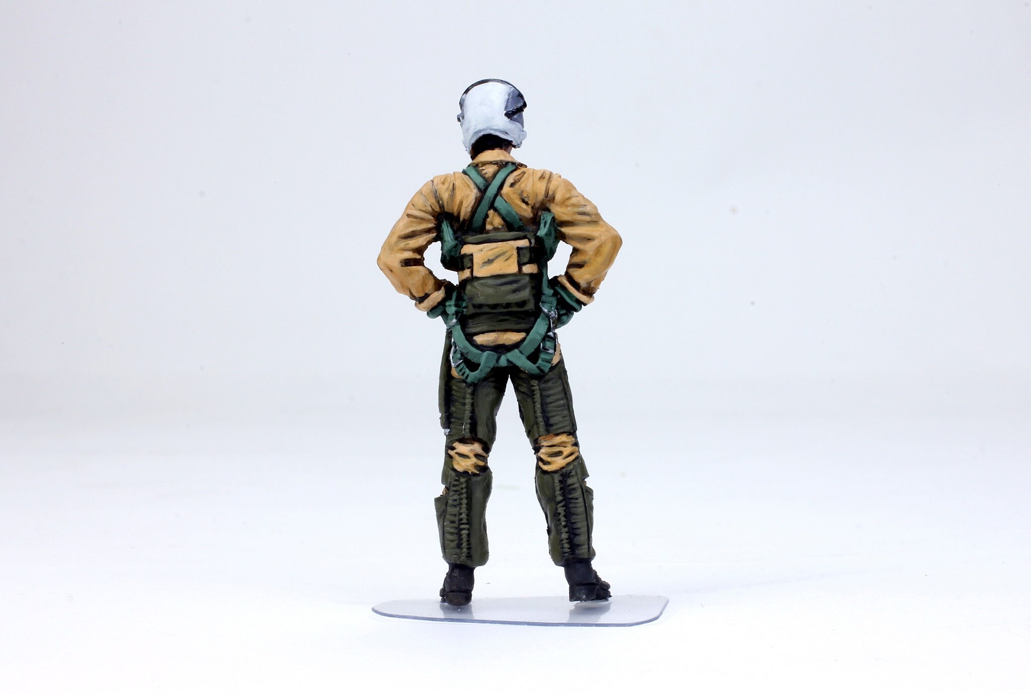 Painted Figure Modern USAF Fighter Pilot in Desert Uniform for F14 F18 ...