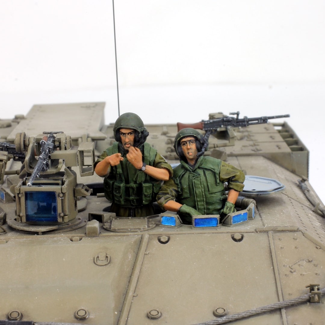Propainted 1:35 Figures IDF Tank Crews (02 Figures, Tank is Not ...