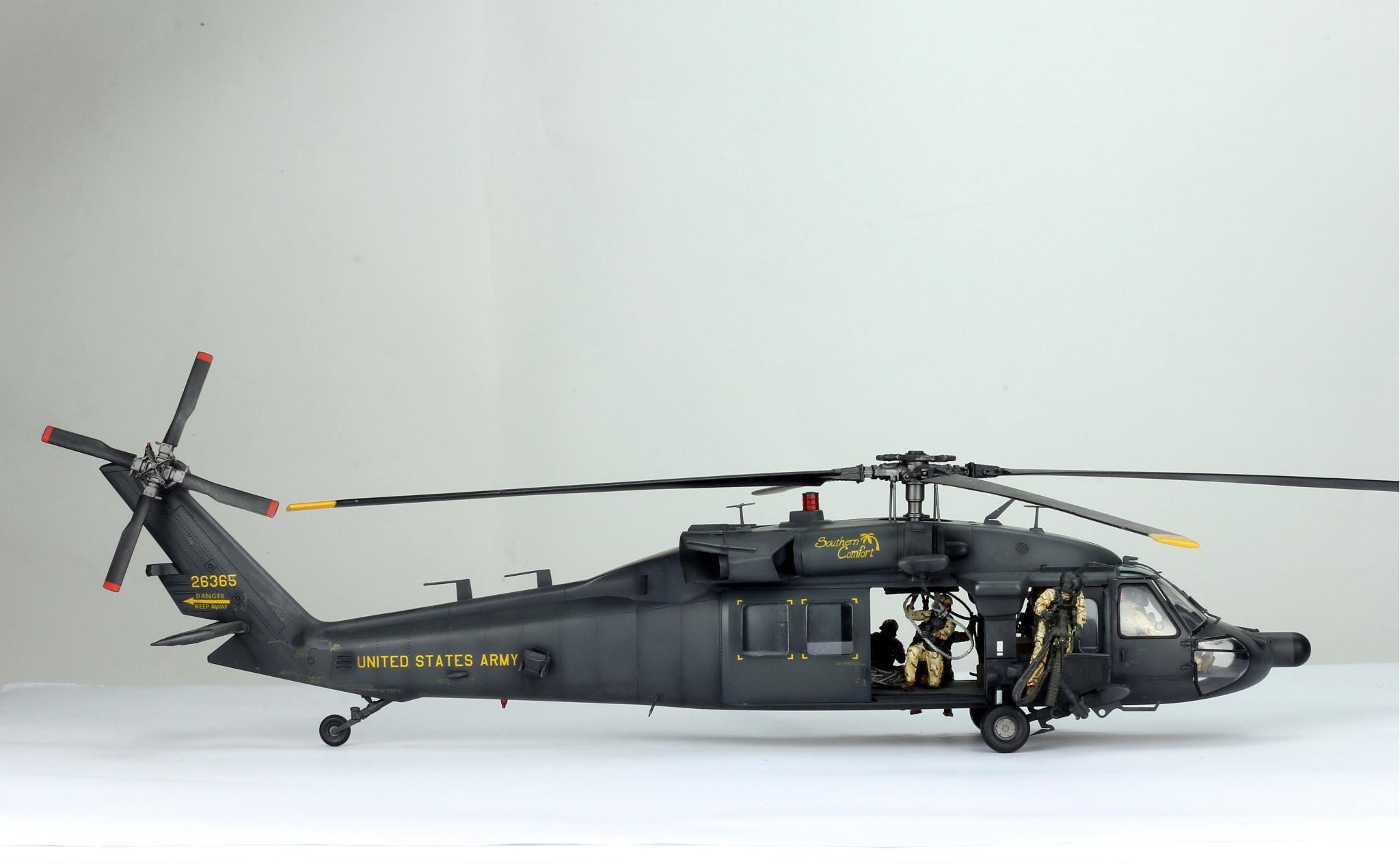 Handmade 1:35 MH-60L Black Hawk Model With Crew - Etsy
