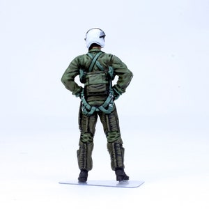 Painted Figure Modern USAF Fighter Pilot for F14 F18 A10 F22 F35 F16 1: ...