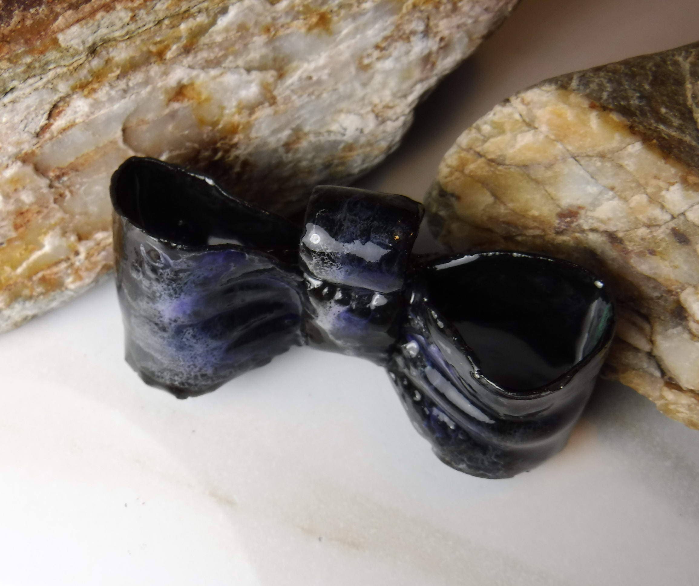 Ceramic Bow / Black & Blue Bow / Porcelain Bow Jewelry Supply - Etsy.de