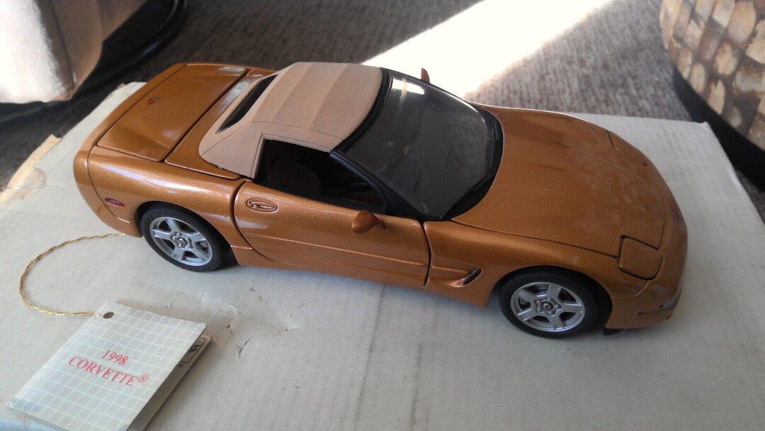 Franklin Mint 1998 Chevrolet Corvette DC4 Aztec Gold Diecast 1 Out of ...