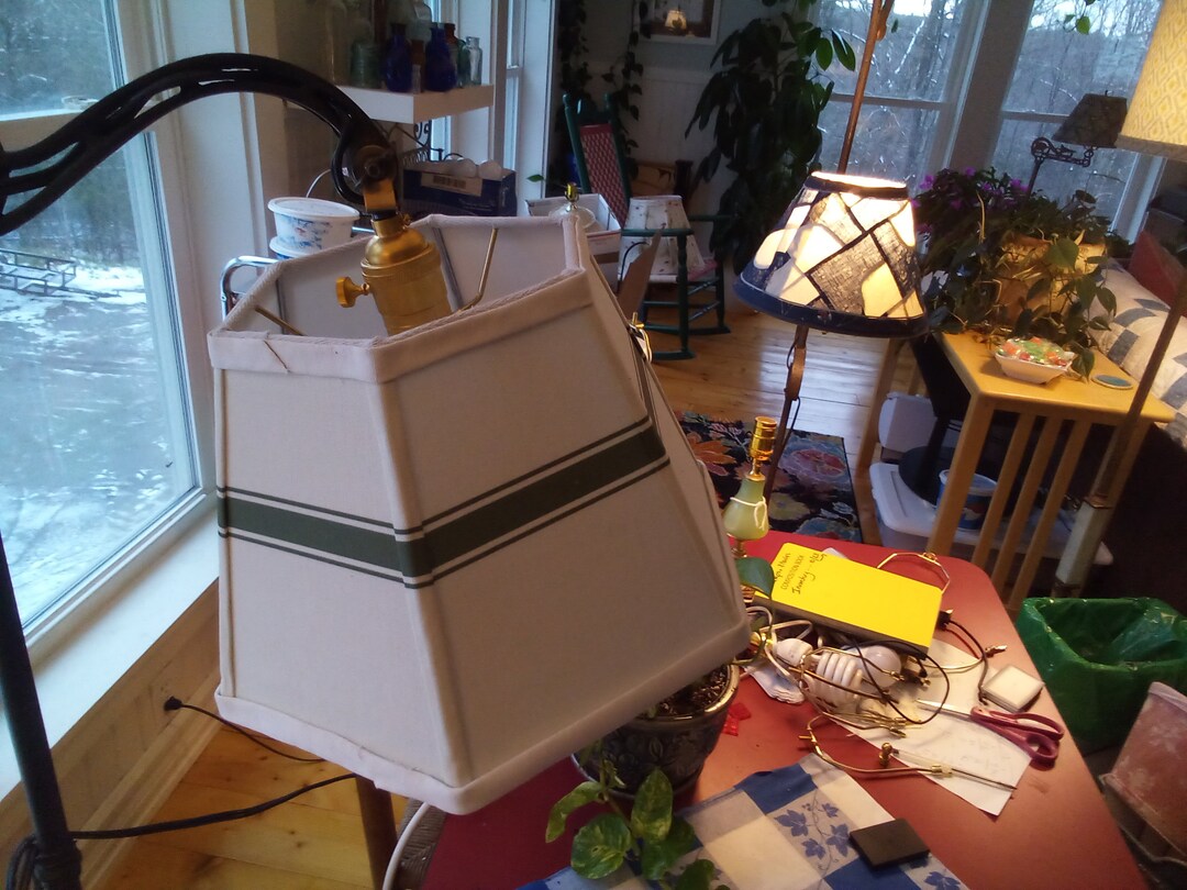 UNO Top Hex Shade in New Feed Sack Cloth - Etsy